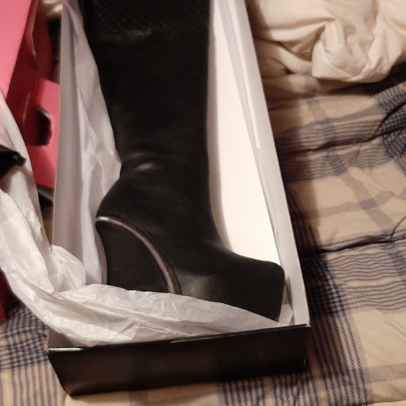 Scene Weaver | Shoes | Scene Boots With Zip Heel | Poshmark